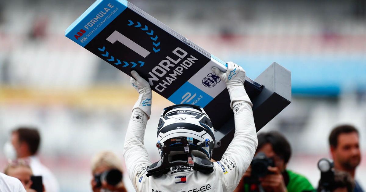 Season 8 In pictures: One moment from every race