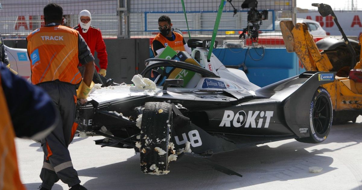 EXPLAINED: What happens when a Formula E car crashes