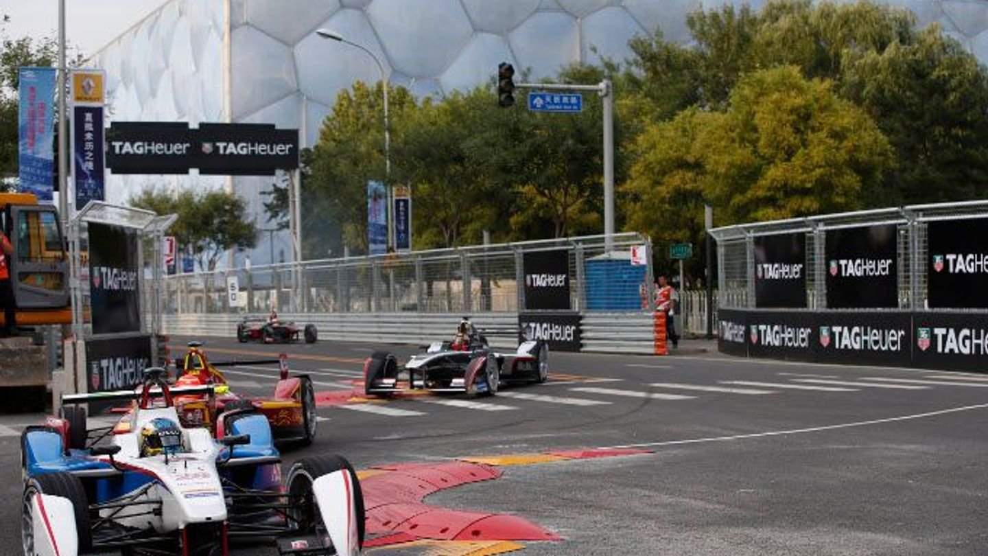 TAG Heuer signs major global partnership with FIA Formula E Championship