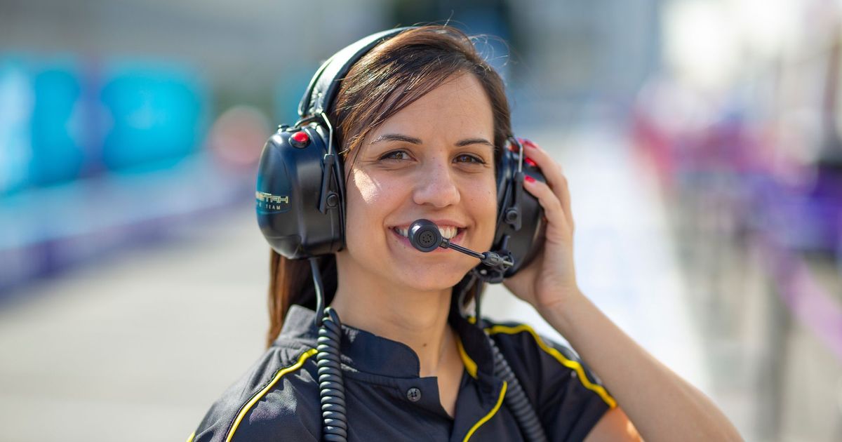 Paddock Pass: Francesca Valdani
