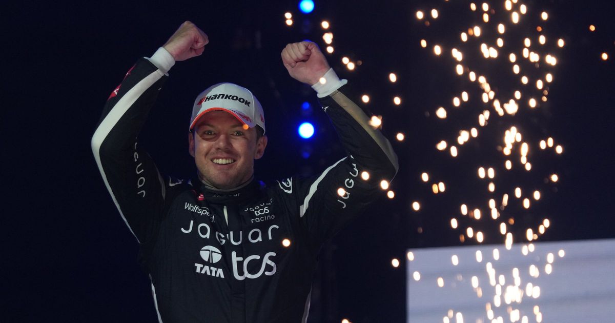 Cassidy doubles up in London on Jaguar swansong, as Porsche secure titles