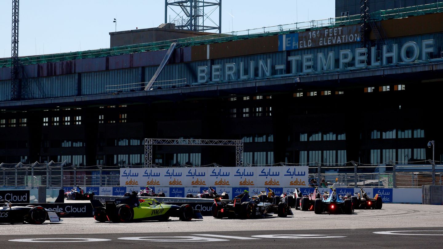 FULL RACE: Watch both races from the Berlin double-header